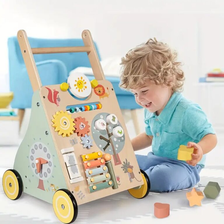 Tiny Children Explorer Toy Box